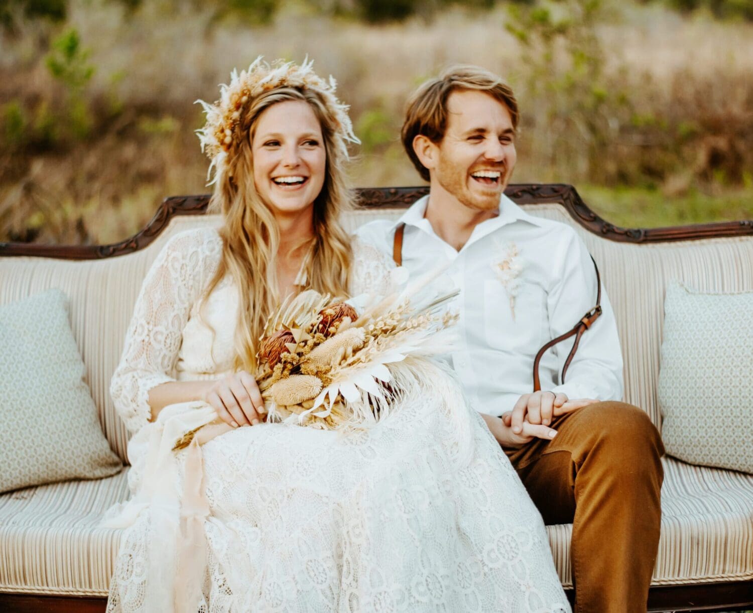 Trevor and Katrina Bystrom wed during Wedstock festival - AMI Sun