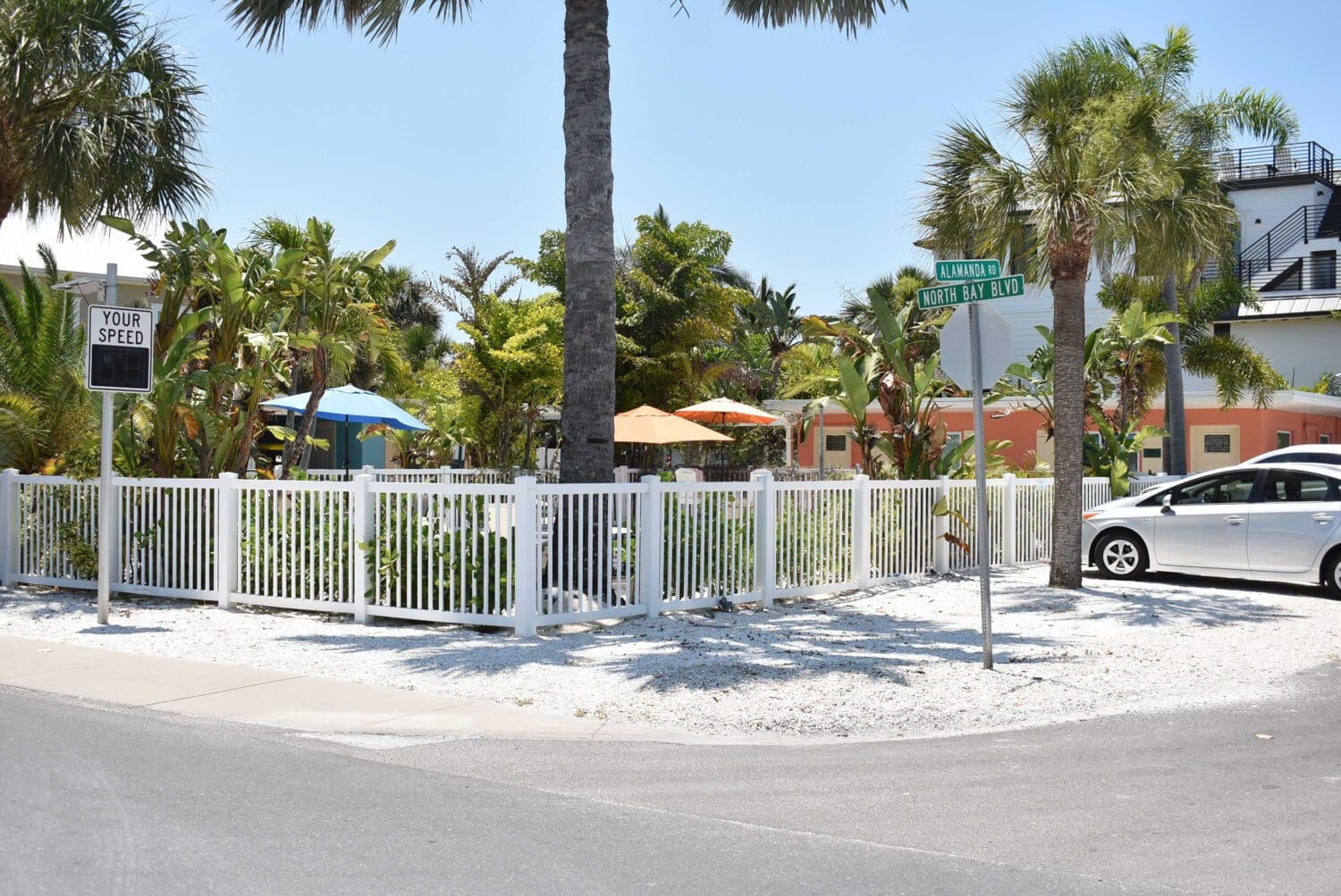 Fences, visibility triangles, parking discussed - AMI Sun